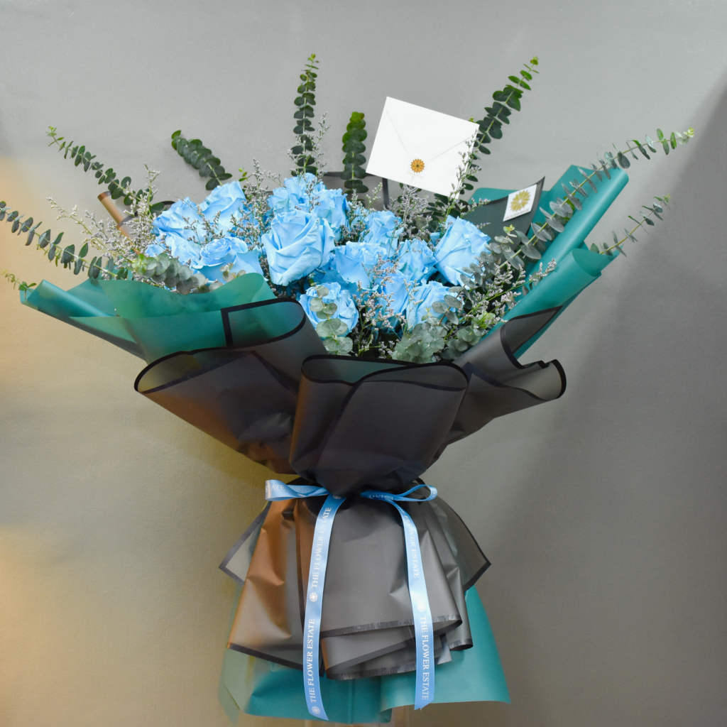 Pre-order - 24 Ecuadorian Roses Bouquet (Aquablue color) - The Flower ...