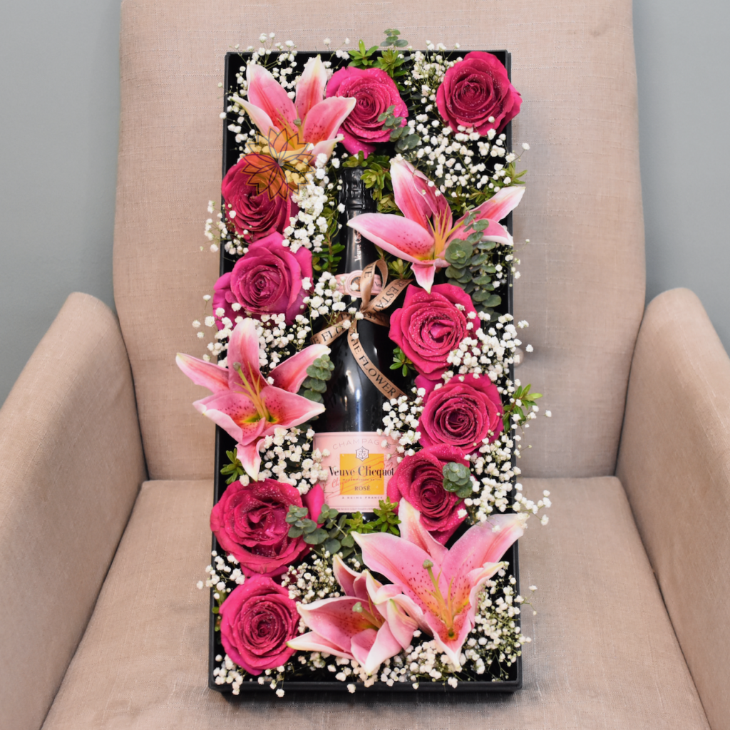 Pre-order-9pc Ecuadorian Roses & Lilies w/ Wine - The Flower Estate